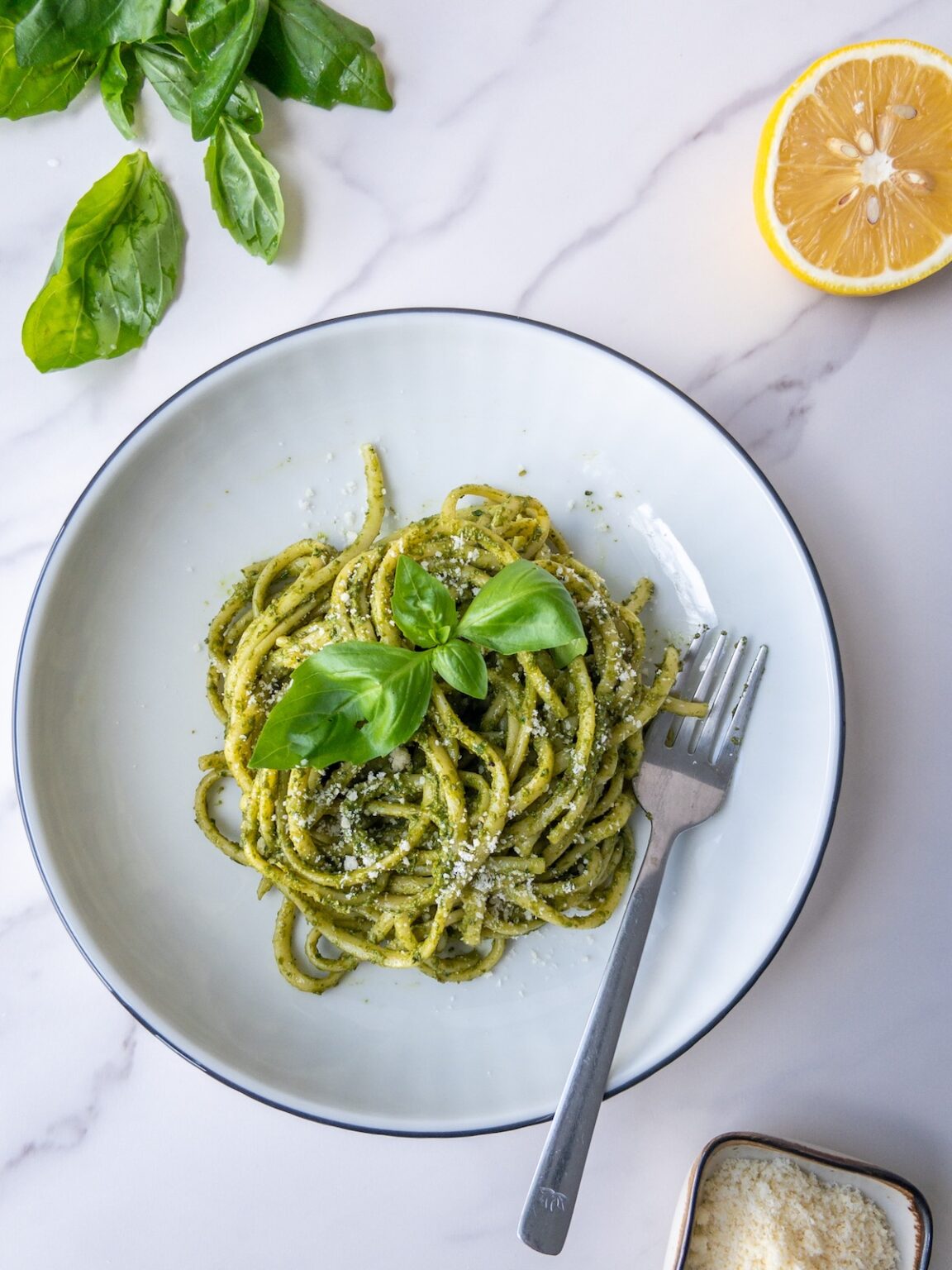 Easy Pasta al Pesto Recipe (Linguine with Basil Pesto)