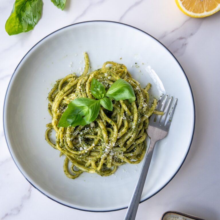 Easy Pasta al Pesto Recipe (Linguine with Basil Pesto)
